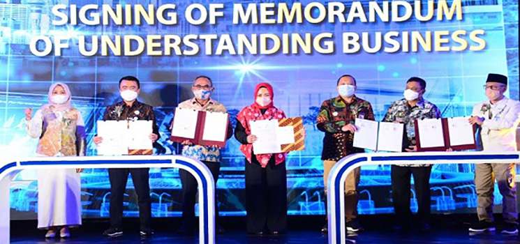 Direktur Utama bank bjb Yuddy Renaldi Raih Penghargaan di WIJS 2021 ...